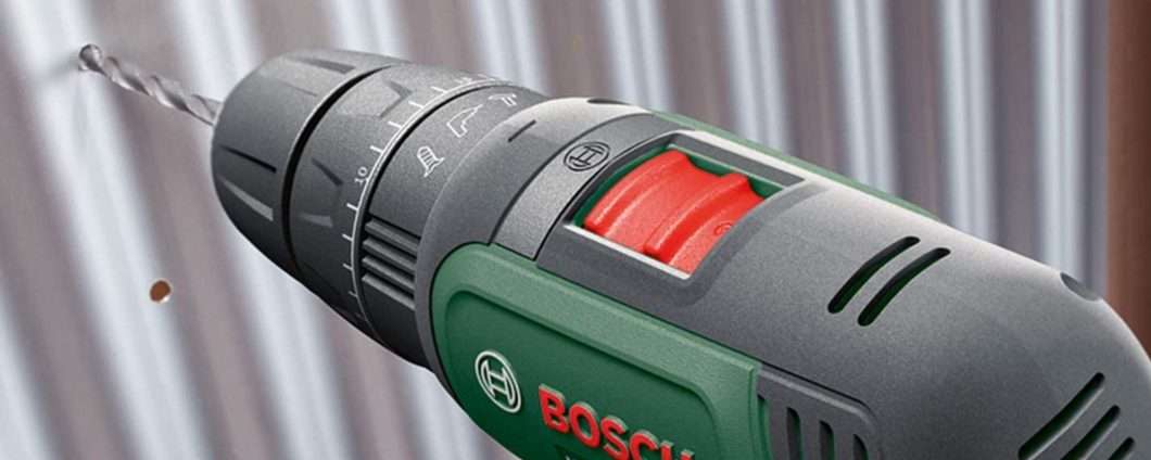 Trapano Bosch con 44 accessori e batteria: tutto a 74€, FOLLIA (-47%)