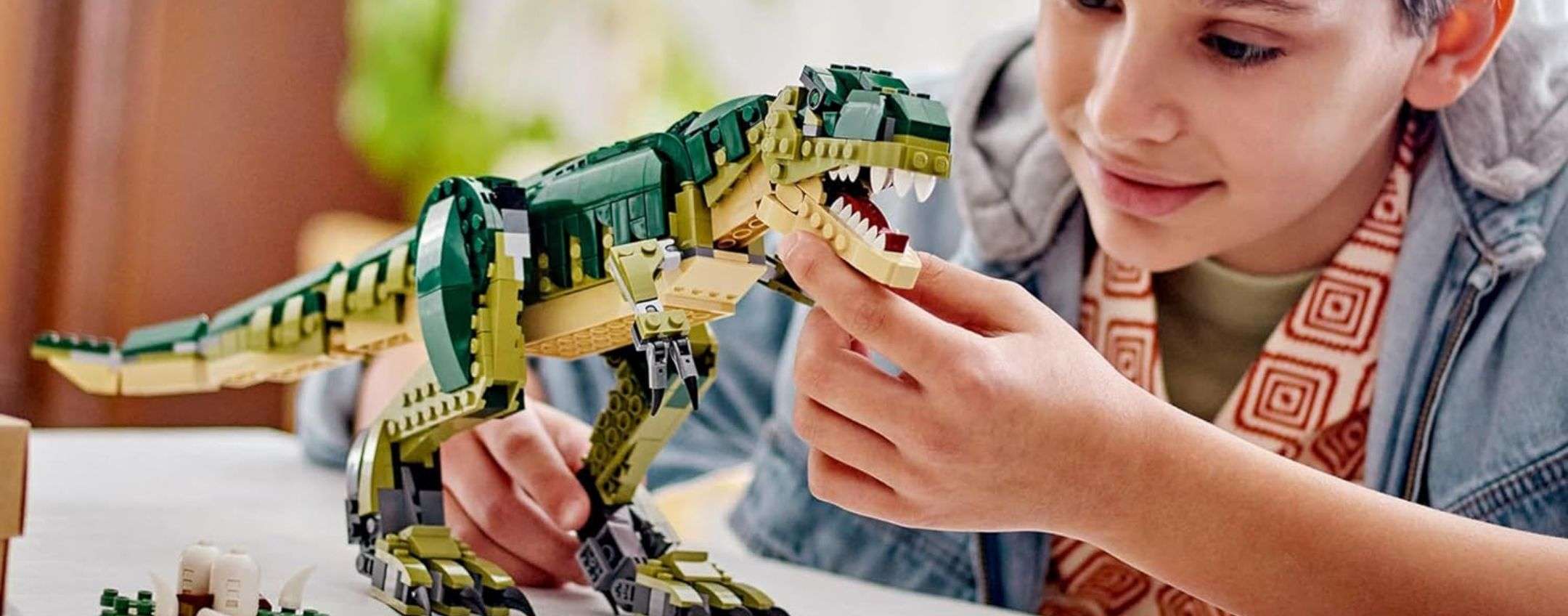 Il giocattolo LEGO T-Rex 3-in-1 è in OFFERTA su Amazon (-17%)