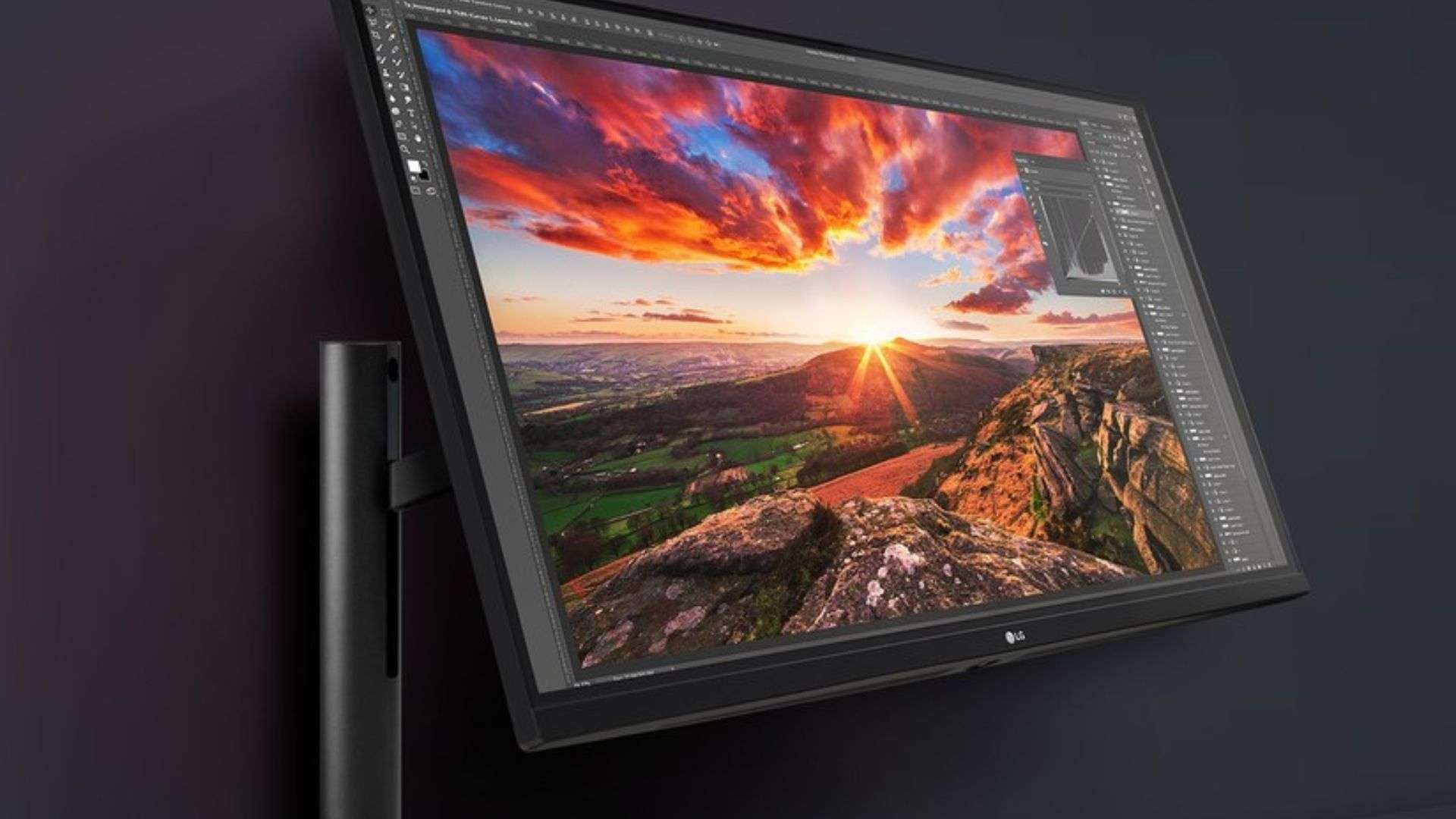 LG Ergo da 32", un monitor esagerato in tutto: oggi a 420,90€ invece di ...