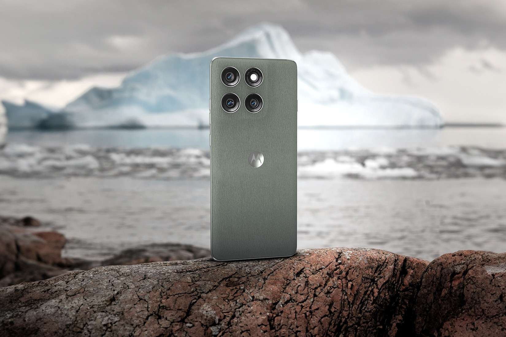 Motorola Edge 60 Pro cala di prezzo: è lui il mid-range da scegliere oggi