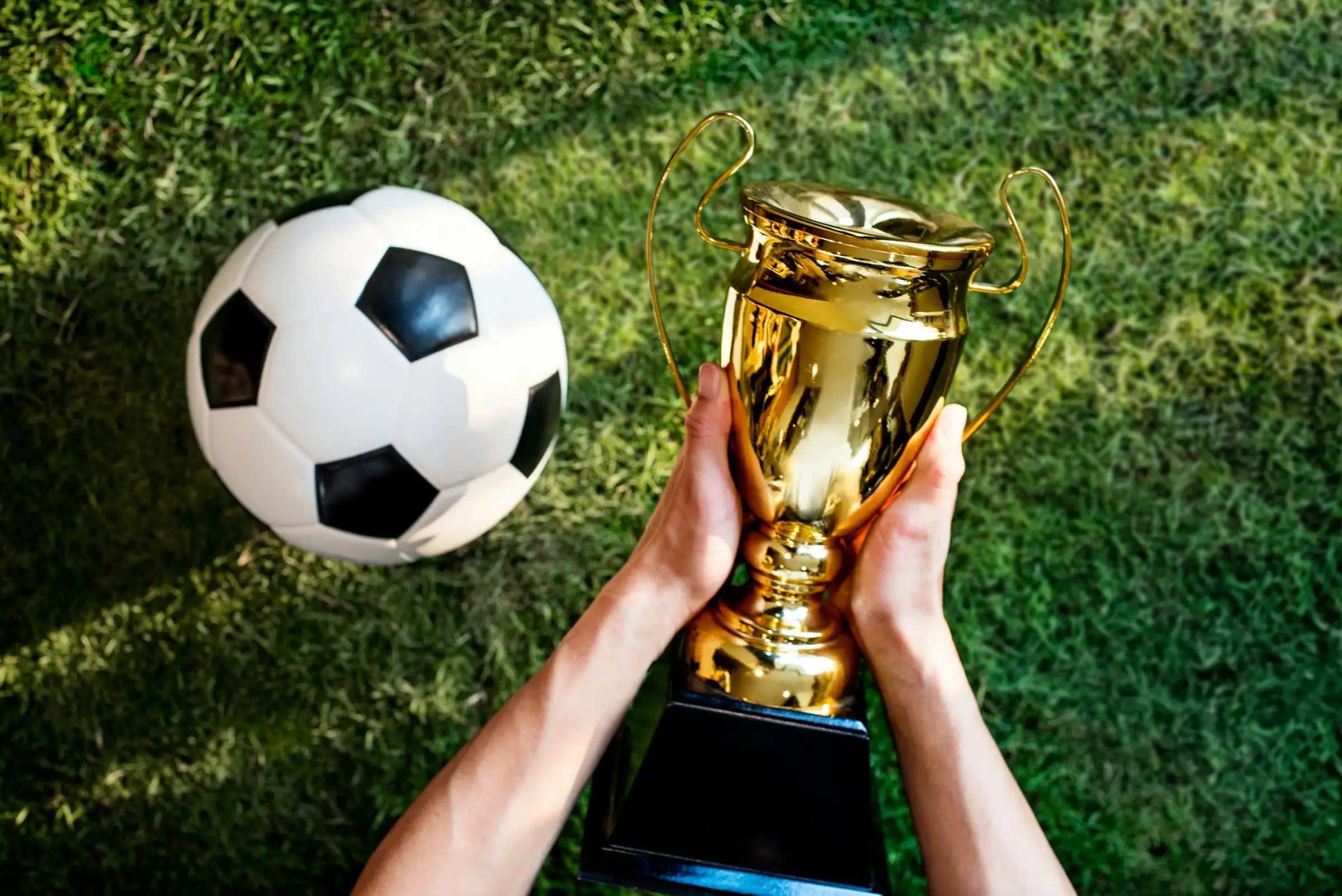 WhatsApp prepara l’hub dei Mondiali FIFA 2026